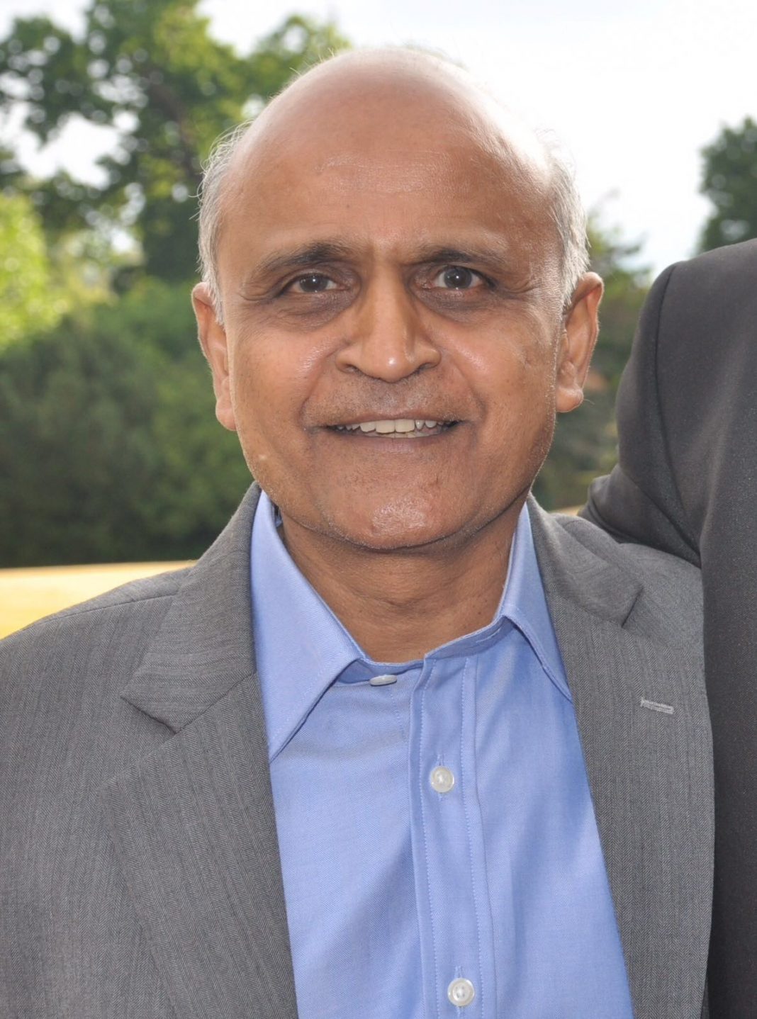 Late Mohan Khetshi Hansraj Shah | Oshwal Association of the U.K.