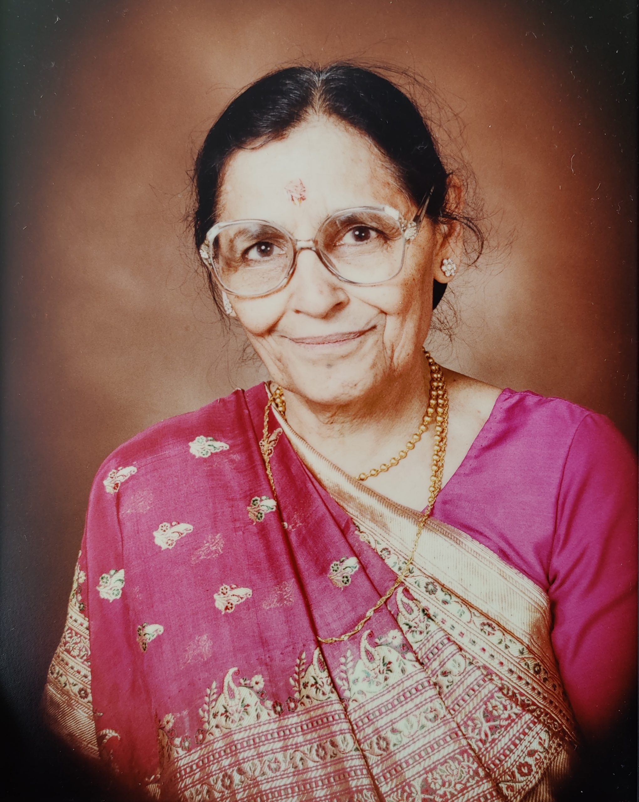 Late Devkuvarben Devshi Shah | Oshwal Association of the U.K.