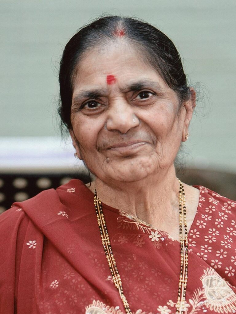 Late Savitaben Chhaganlal Virpar Gudka | Oshwal Association of the U.K.