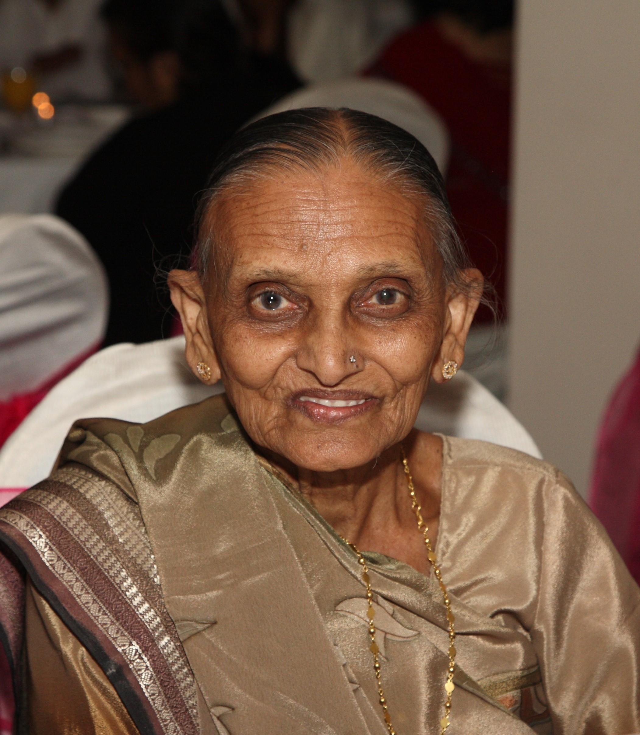 Late Maniben Narshi Lalji Shah | Oshwal Association of the U.K.