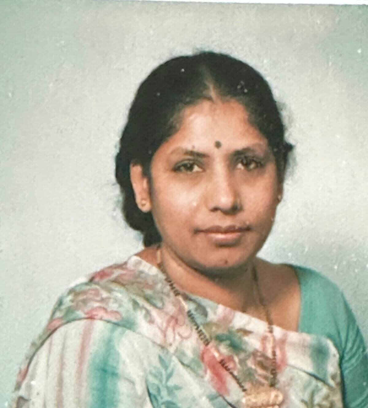 Late Laxmi (Usha) Shah | Oshwal Association of the U.K.